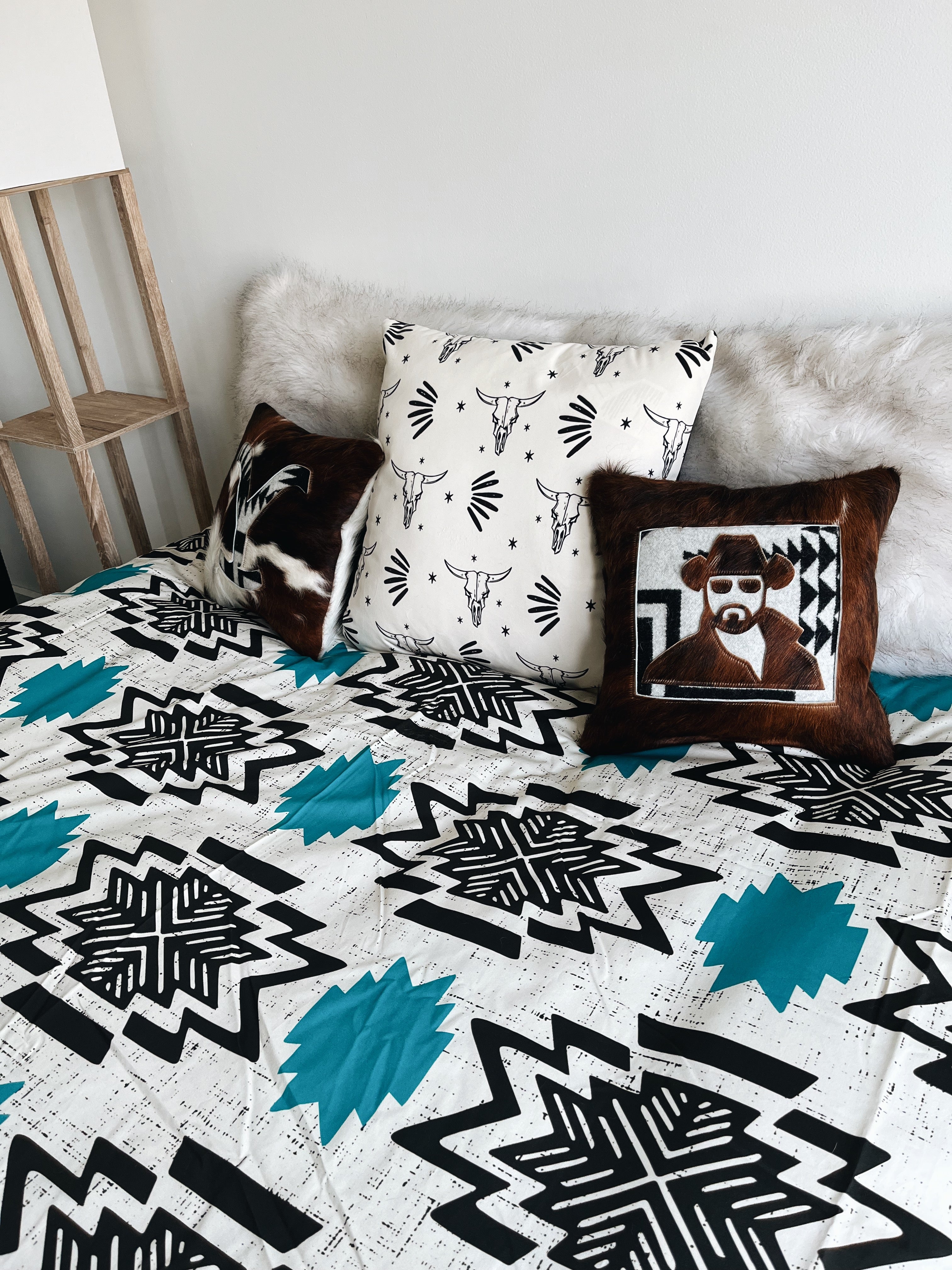 Blue Modern Aztec - Duvet Cover – Chloe Feilmeier
